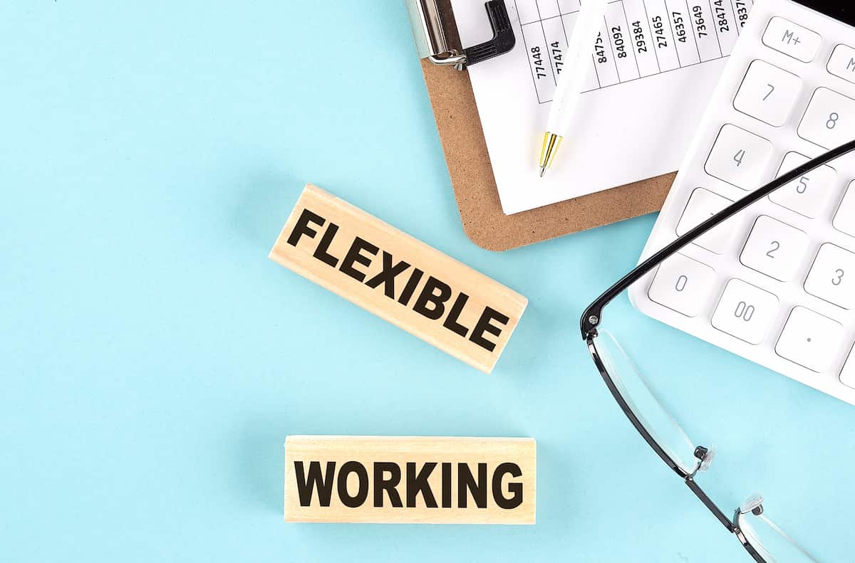 Flexible working request in small businesses in UK | Know your Law