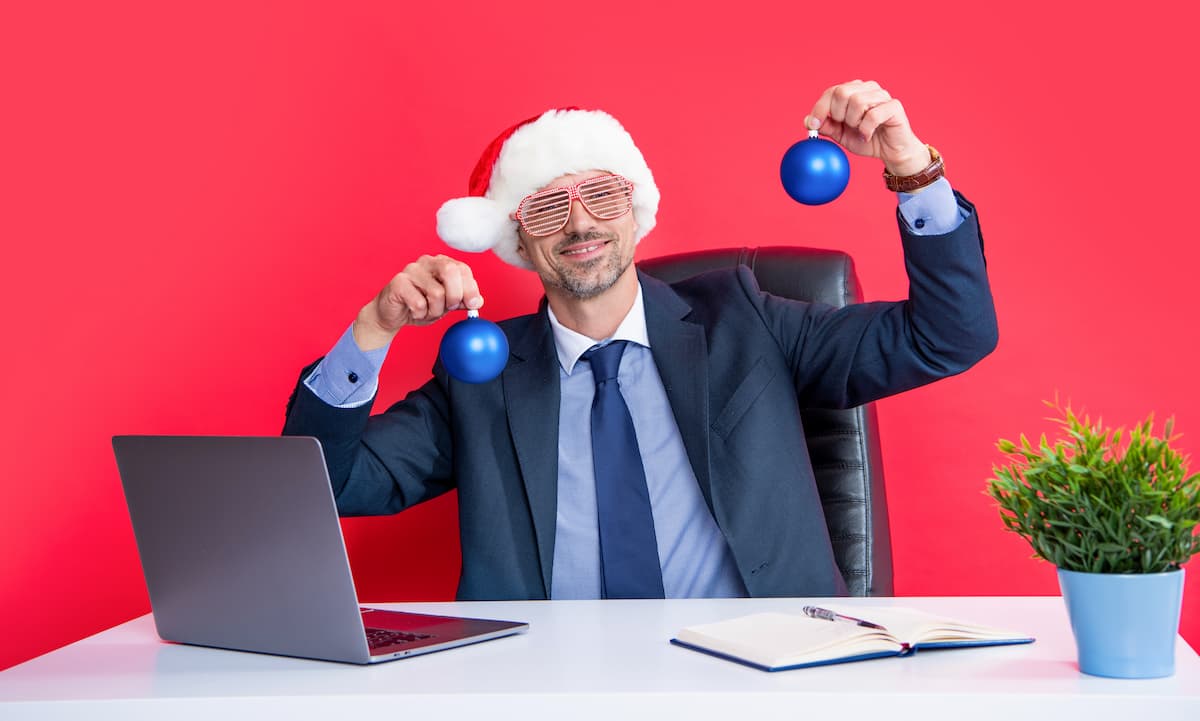 Manage & Schedule Temporary Staff for Christmas (with predictive rota)